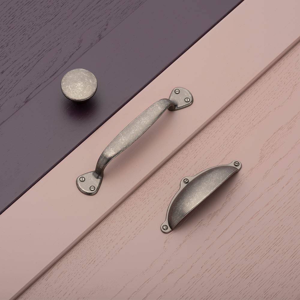 FINSBURY D Cupboard Handle - 96mm h/c size - PEWTER finish ECF FF12396 ...